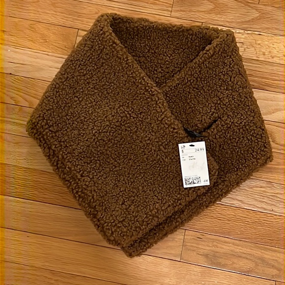 H&M | Accessories | Hm Scarf | Poshmark